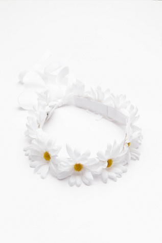 SoCalbySteph LED Glow Daisy Crown at Free People Clothing Boutique
