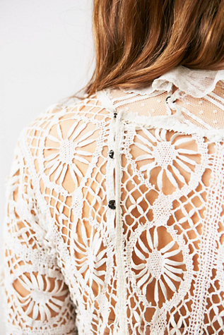 Vintage Victorian Top at Free People Clothing Boutique