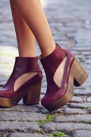 FP Collection Horizon Clog at Free People Clothing Boutique