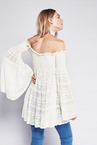 Free Flow Peasant Top at Free People Clothing Boutique